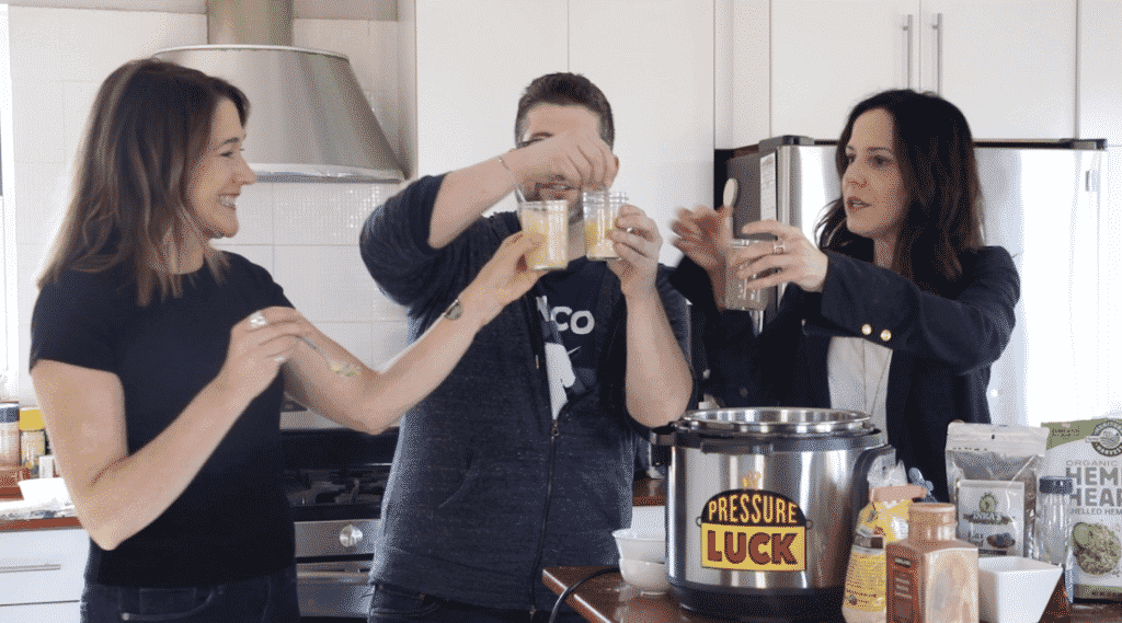 Instant Pot Mug Cakes in Mason Jars - Pressure Luck Cooking