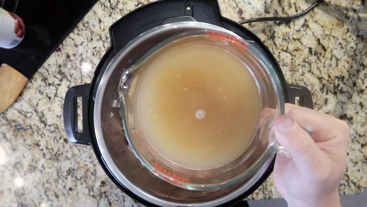 Instant Pot Barbecue Chicken Pasta - Pressure Luck Cooking