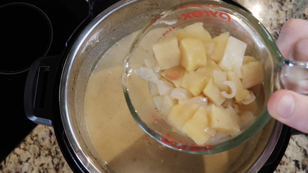 Instant Pot Apple Bacon Cheddar Chowder - Pressure Luck Cooking