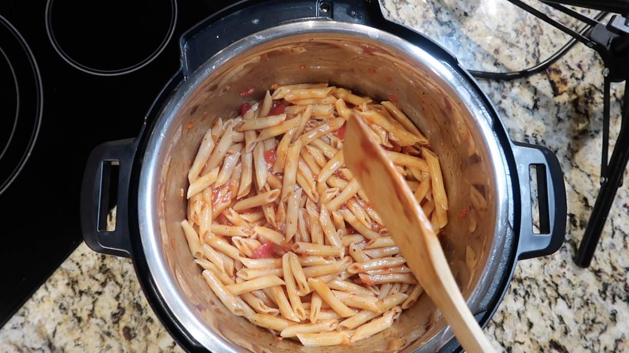 Instant Pot Penny Penne (Budget Pasta) - Pressure Luck Cooking